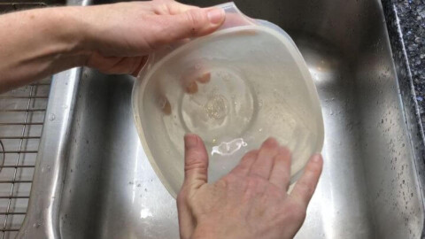 16 Quick and Easy Tips for Using Toothpaste for Everyday Cleaning ...