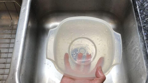 16 Quick and Easy Tips for Using Toothpaste for Everyday Cleaning ...