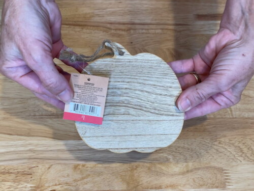 Easy and Fantastic DIY Wooden Fall Decor on a Budget - Chas' Crazy ...