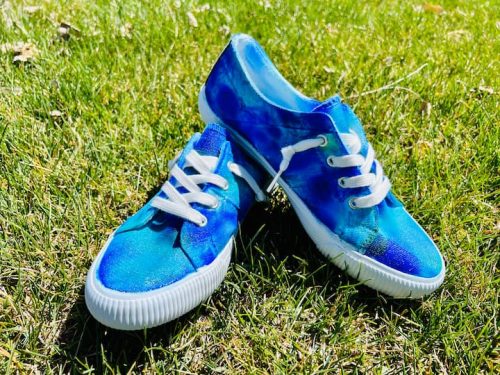 Tie Dye Shoes: Beautiful and Easy DIY with Video - Chas' Crazy Creations